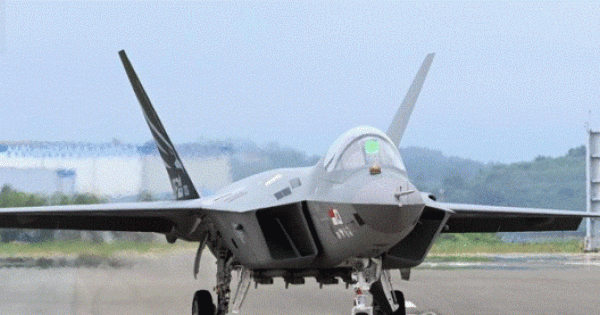 KF21(보라매) 엔진·성능 이상 無 착륙 완료 "세계 8번째" - 사단법인 청소년복지진흥원